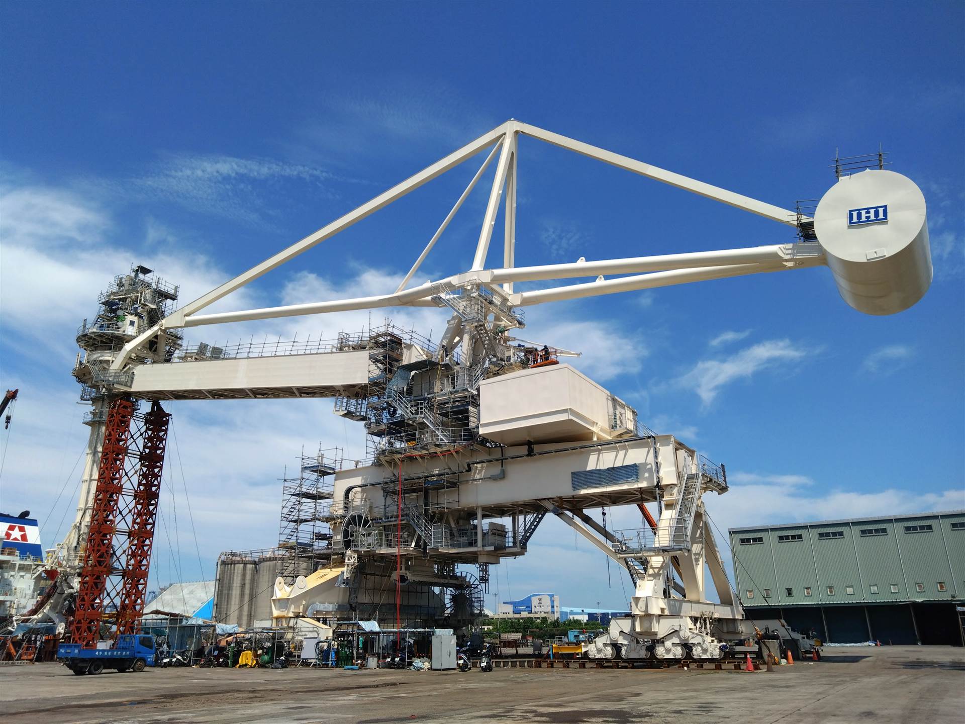 連続式シップアンローダー(Continuous Ship Unloader,CSU)